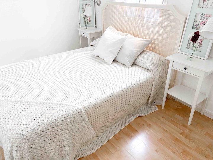 Luminosa Y Coqueta Vivienda En Corazón De Triana - San Juan de Aznalfarache
