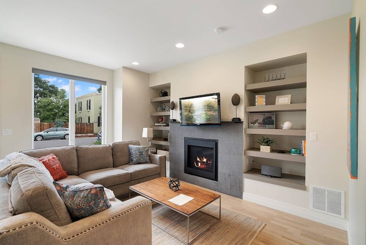 Townhome Near Rino With Rooftop Patio - Denver, CO