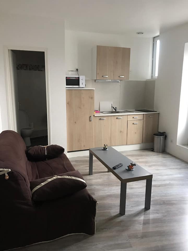Appartement F3 Meublé Gien Proche De La Gare - Gien
