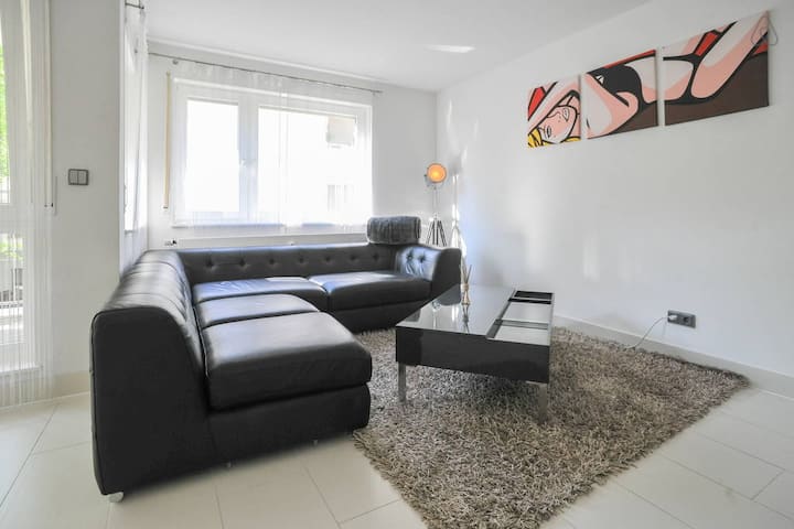 Design Apartment In The City Center - Stuttgart