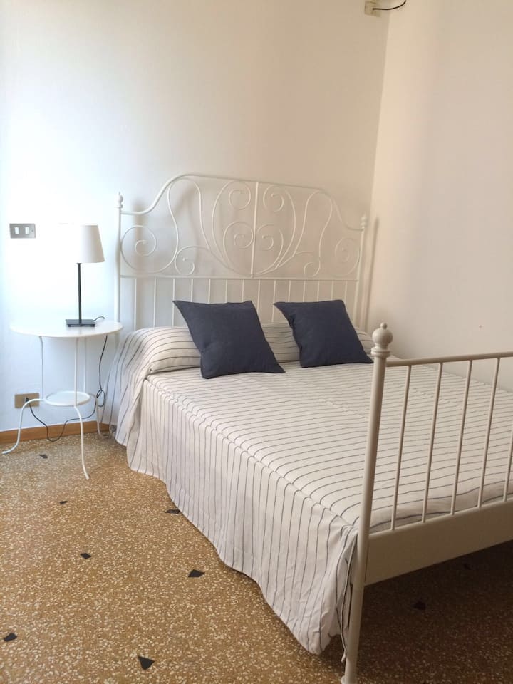 Perfect Holiday Home. Central, Bright And Spacious - Ligurië