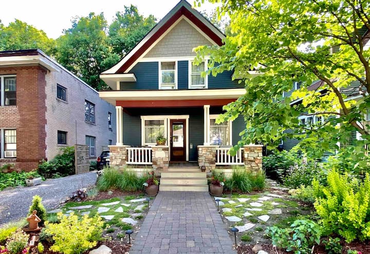 Cozy Eat Street Cottage - Minneapolis−Saint Paul Airport (MSP)
