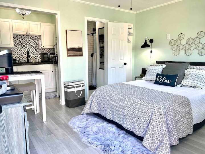 Studio806 - Downtown Guesthouse - Amarillo, TX