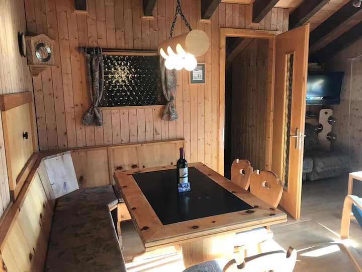 Schöne Dachferienwohnung Mit Bergblick - Grächen