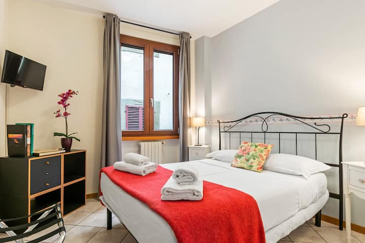 Guesthost - Borgo Pinti Cozy Flat - Florencia
