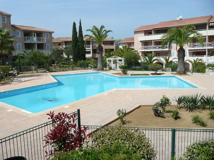 Bel Appartement En Résidence Au Domaine Des Vignes - Gassin
