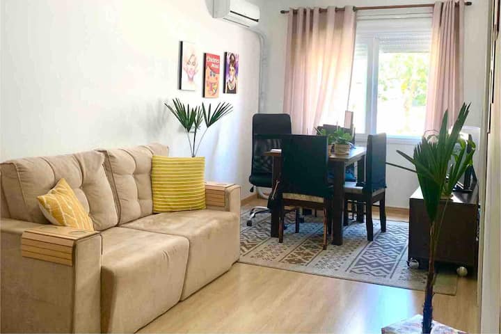 Apt 1 Quarto Próximo A Cristóvão Colombo - Porto Alegre
