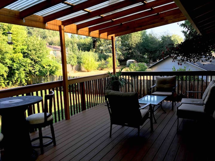 Extended Stay Walk To Restaurants & Shops Yard - Happy Valley, OR