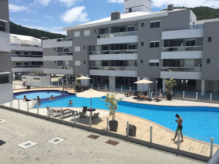 Novo Apartamento A 150 Mt Do Mar C/wi-fi, Ar, Tv -