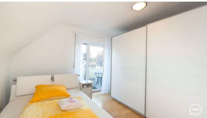Bright Modern Apartment Near City Center - Nuremberg