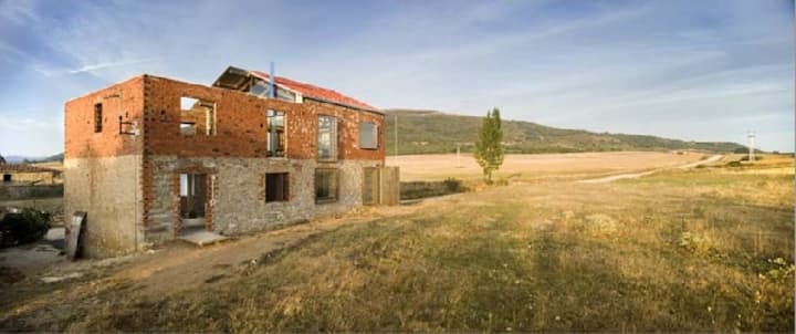 La Ruina Habitada - Aguilar de Campoo