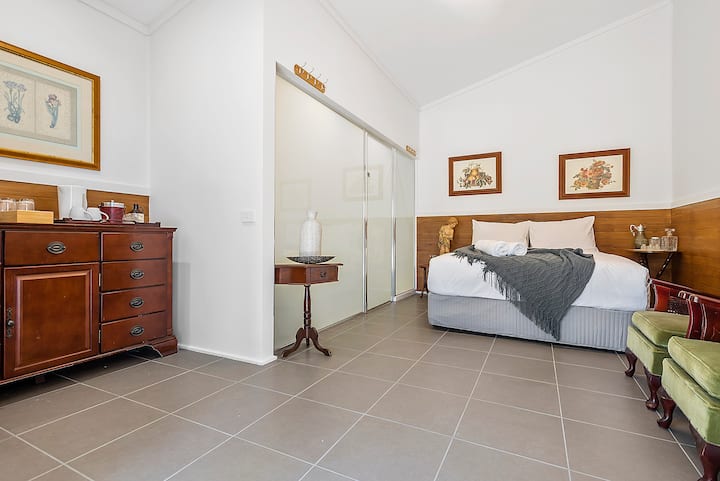 Bodkin Cottage - Room 1 - Kyneton