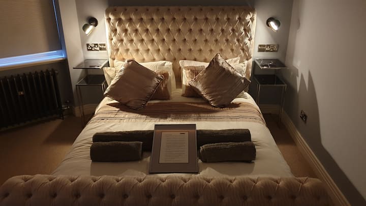 Edinburgh Holiday Rentals & Homes - United Kingdom | Airbnb