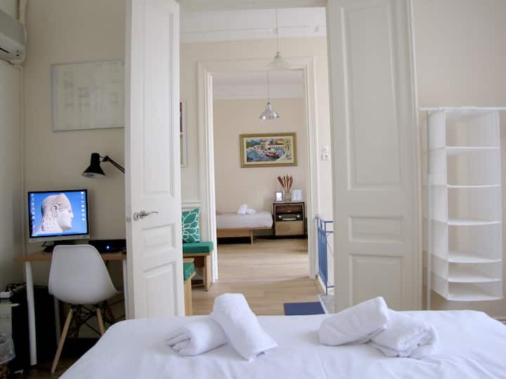 Green Athenian House Next To The Metro - Athens