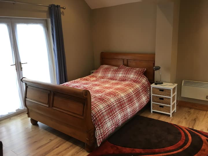 Village Near Lutterworth - Lutterworth