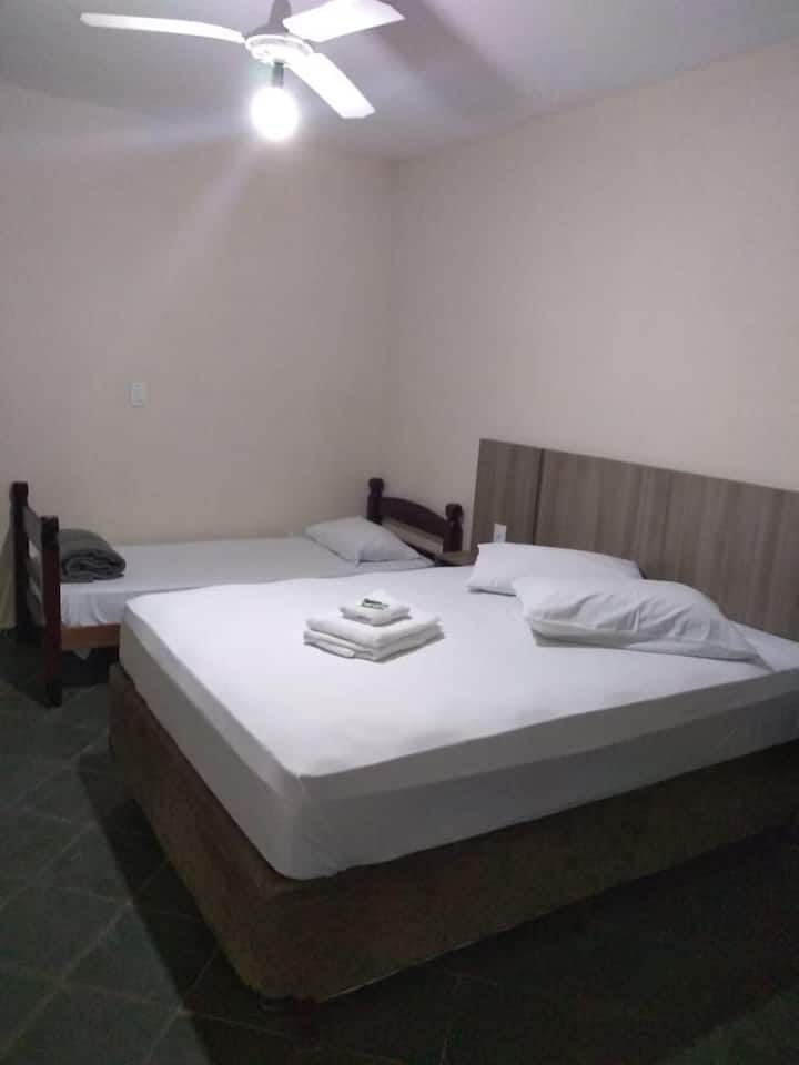 Quarto Em Pousada Ate 3 Pessoas - Campinas