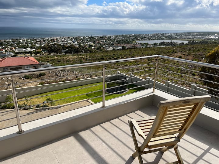 Villa Toledo- 4 Bedroom Home With Stunning Views - Onrus