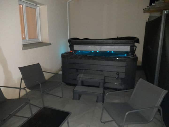 Studio Avec Jacuzzi - Valence