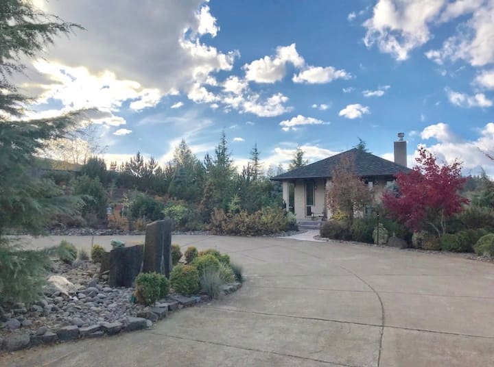 Willamette Valley Chateau - Willamette Valley Vineyards, Turner