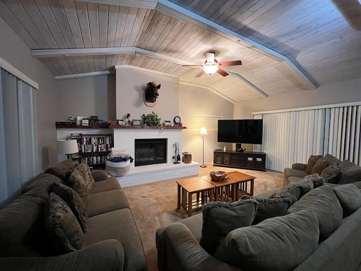 Evans Naci Getaway!-2 Master Suites, Views & More - Lake Nacimiento, CA