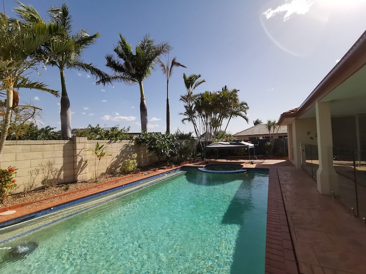 Gorgeous Whole House , 70 M² Pool, Lakeside - Gold Coast