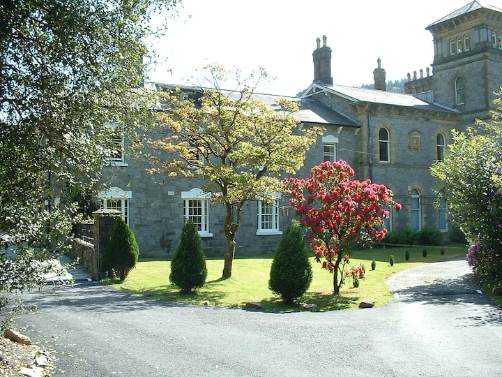 Coed Y Celyn Hall Apt1. Betws Y Coed Snowdonia - Penrhyndeudraeth