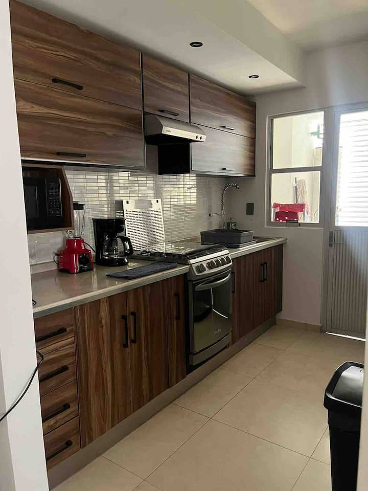 Súper Depa Cerca De Poliforum Leon Con A/a - León