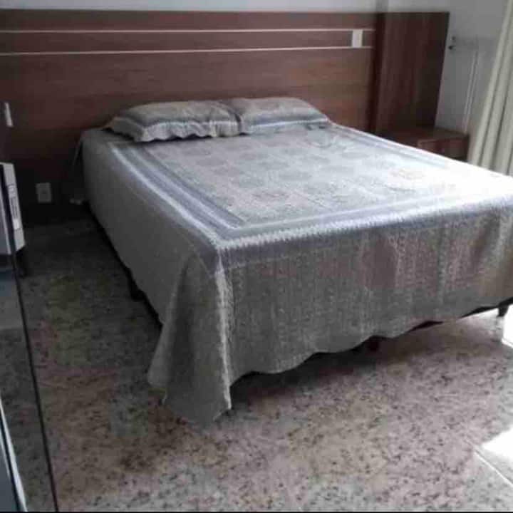 Confortável Flat Climatizado Para Até 5 Pessoas - Caldas Novas