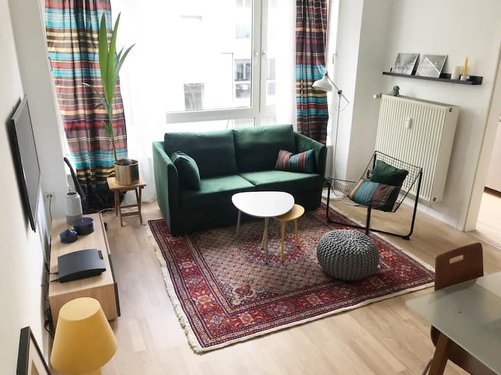 3 Zimmer-wohnung / Modern, Zentral Mit App Key - Düsseldorf