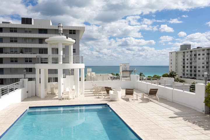 Oceanfront 1/1 Luxury Condo W/balcony #303 - Miami Beach, FL
