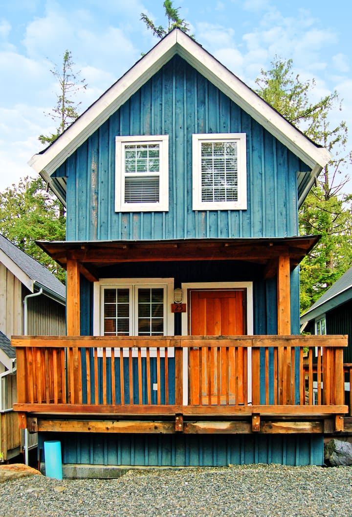 Reef Point Cottages - 2 Bedroom B (Hot Tub!) - Ucluelet