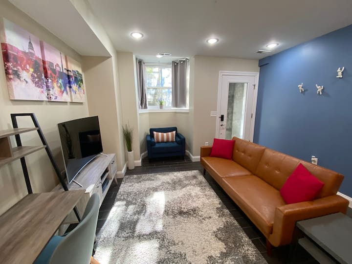 Dupont Circle 2 Bedroom, 2 Bath Condo W/ Patio - Washington, DC