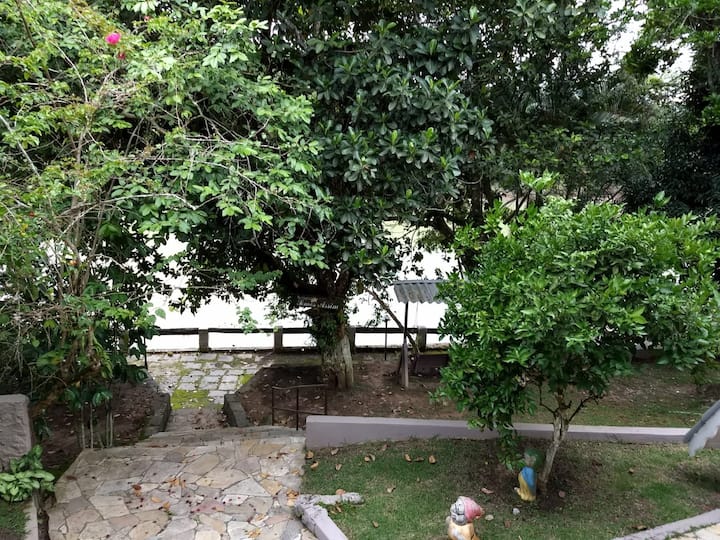 Casa Com Pscina Beira Do Rio - Guararema