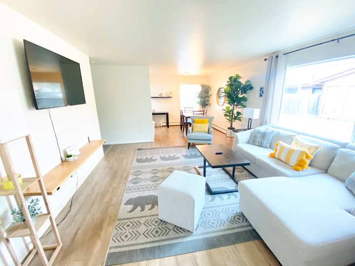 Great Alaskan Stay Updated 2 Bedroommidtownretreat - Anchorage, AK