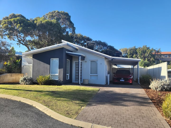 Little Beach House - Perfect For Couples - Mandurah