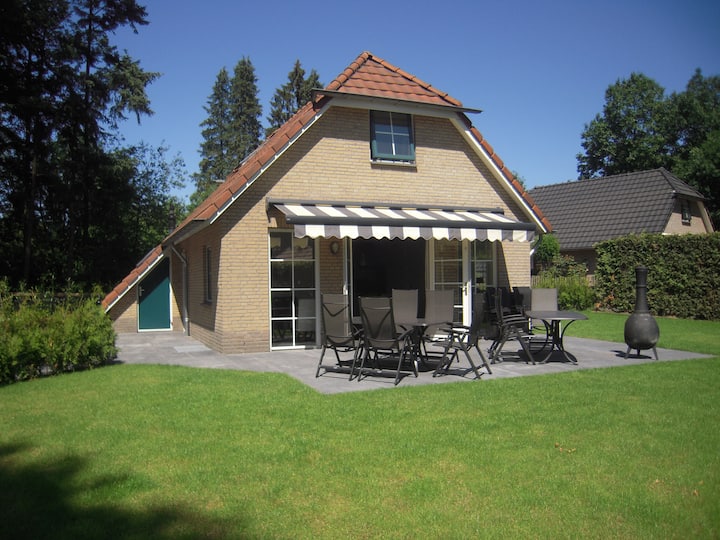 Veluwe 53, #12+2 Persoons Luxe Bungalow #Bos - Países Baixos