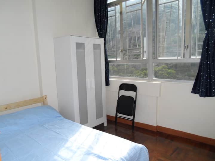 Quarry Bay Big Studio W/ Shared Kitchen / Lift(as) - Hong Kong