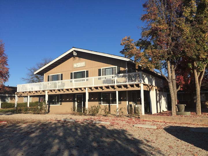 Riverstar Vineyards Vacation Rental - San Miguel, CA