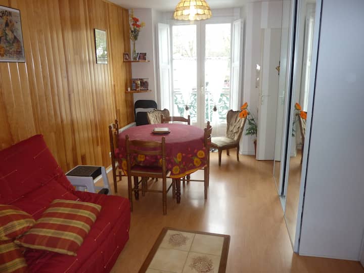 T2bis Avec Ascenceur Sur Les Allées D'etigny. - Le Mourtis