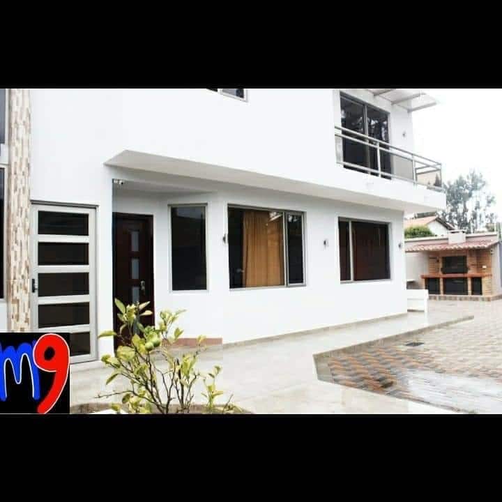 Condominio Privado Sector Balzay Bajo, San Joaquin - Cuenca