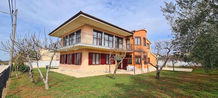 Veliki Apartman - Ruža Galižana - Peroj