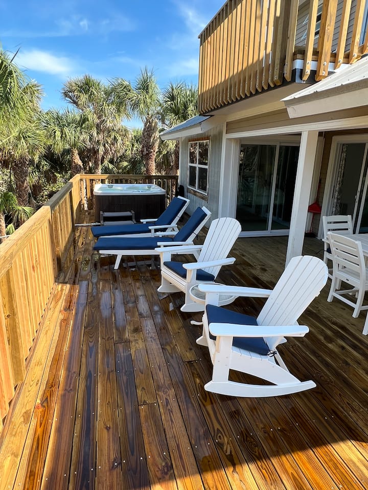 Cottage Secluded In Palms Short Walk To The Beach - North Captiva Island, FL