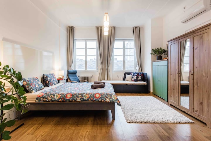 Bright, Spacious 100sqm 4r,3ba Apartment With Ac - Budapest