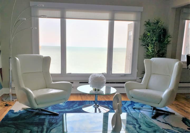Chicago Apt On The Lake Includes Parking-3rd Floor - Evanston, IL