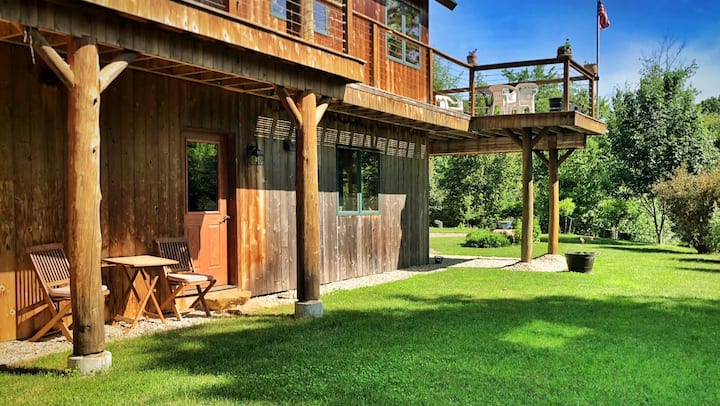 Peaceful Mountain Getaway Close To Skiing & Hiking - New Hampshire (State)