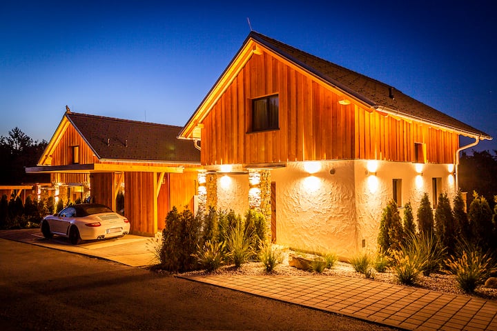 Golden Hill Country Chalets & Suites - Deutschlandsberg