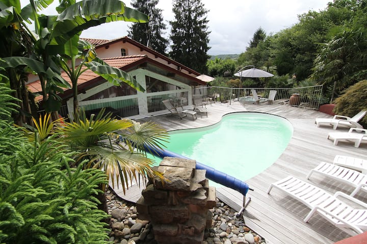 Maison Ac Piscine Et Spa A 15 Mn De Biarritz - Baskenland