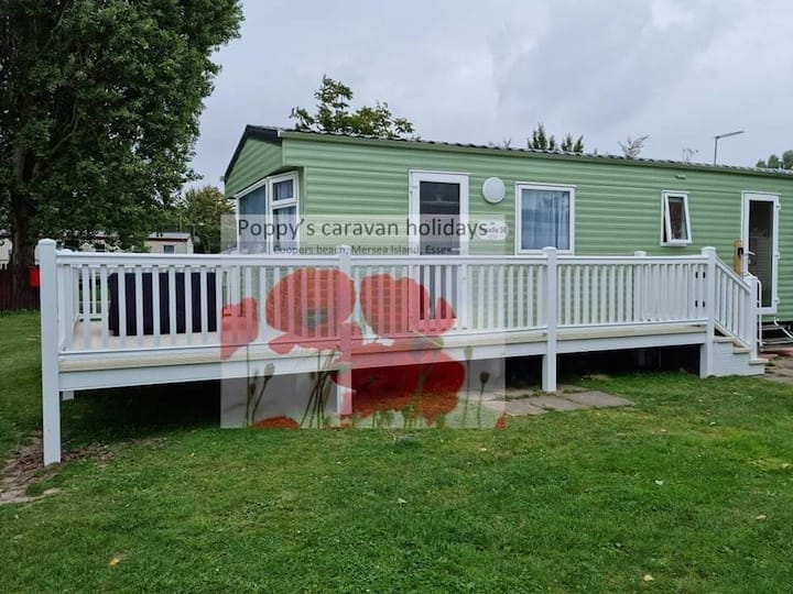 Poppy's Caravan Holidays - West Mersea