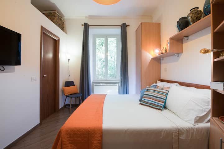Studio Super A Peut De Pas De S. Pierre. - Roma