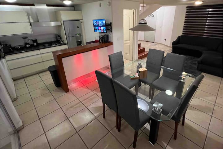 Pm01 Metropolitano Globos Poliforum Plaza Mayor - León